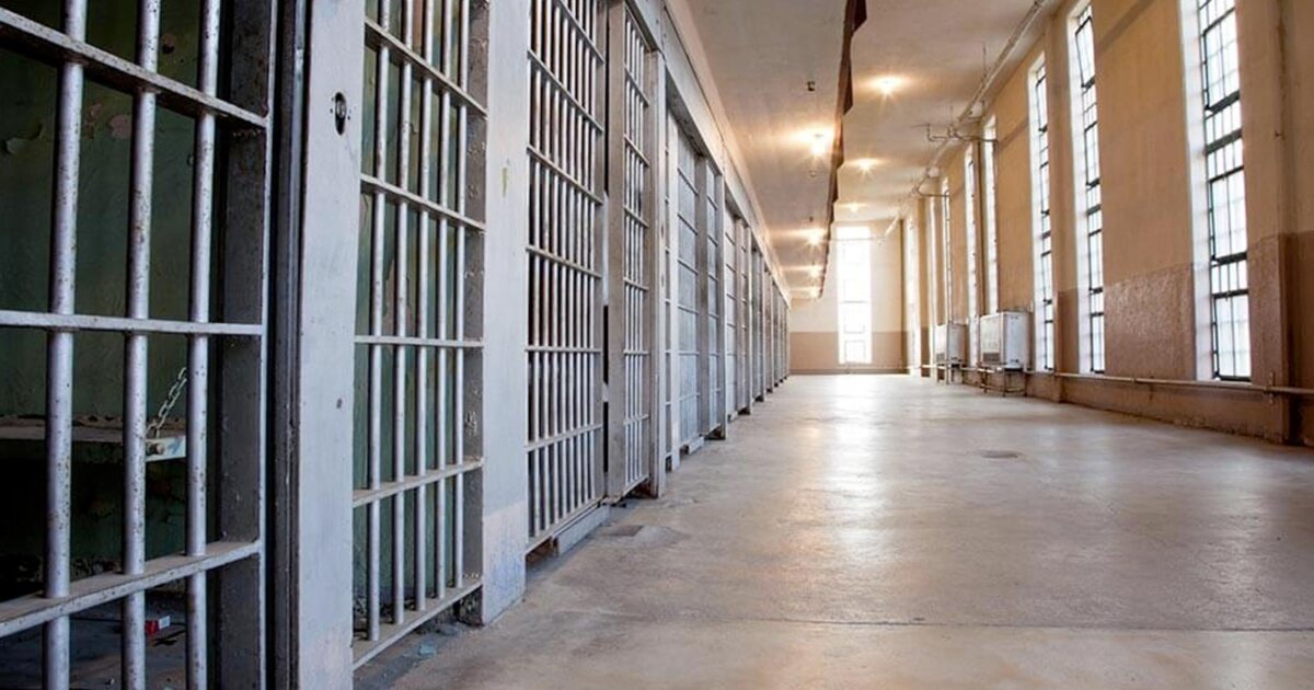 Prison & Jail Overcrowding Monitoring Solutions - SCRAM Systems